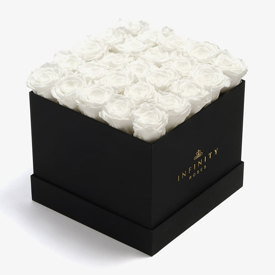 Infinity Roses | Medium Square Box
