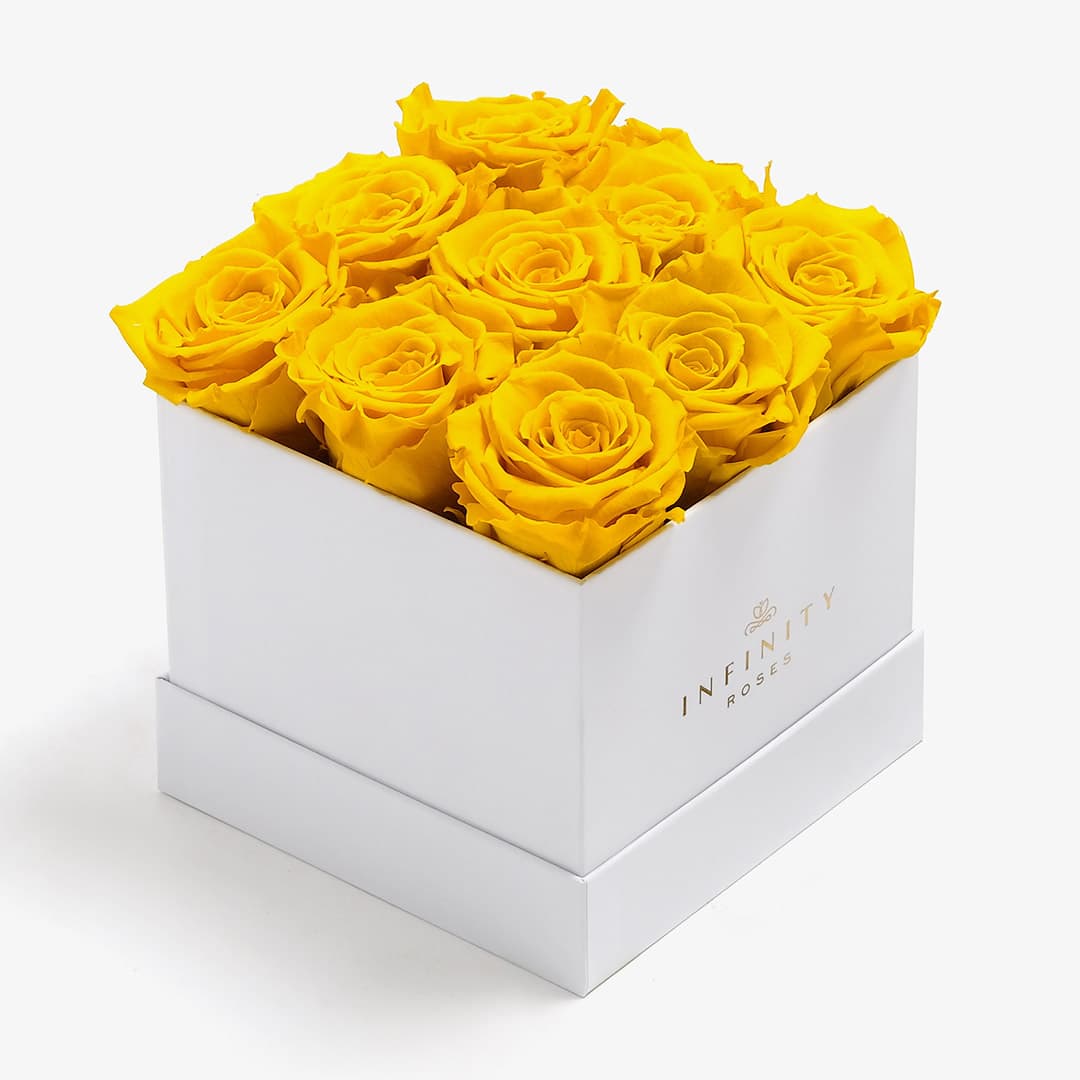 Shop Our Forever Roses In A Box | Next Day Delivery Available ...